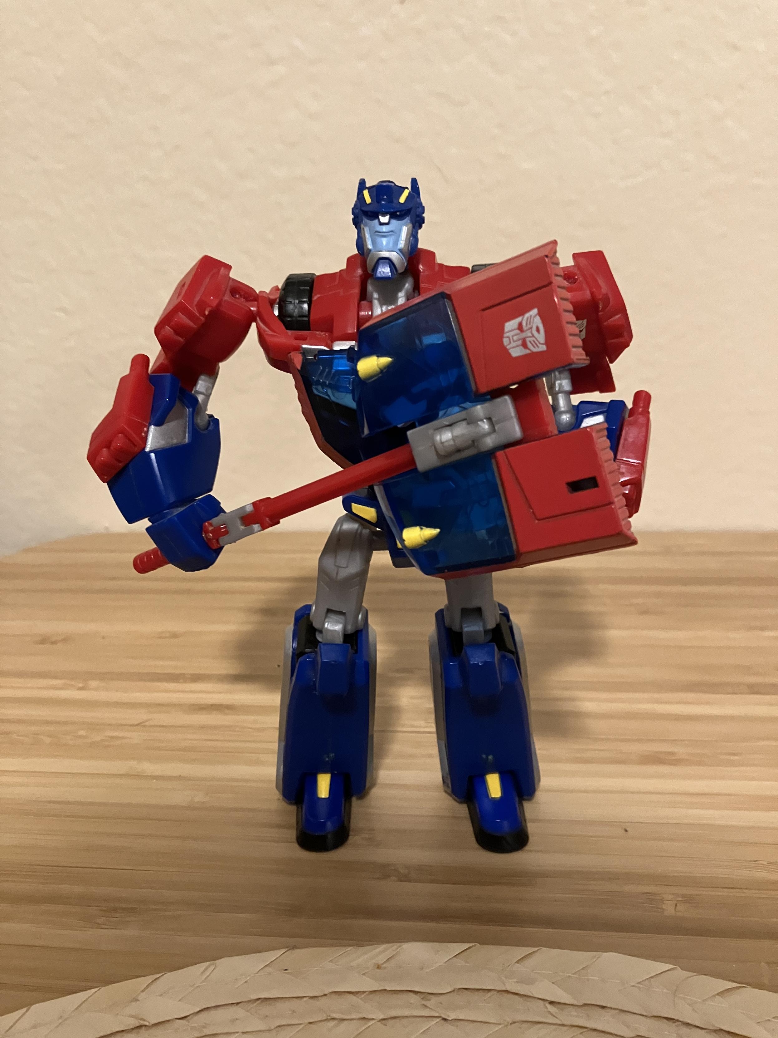 FortMax: "Transformers Animated Cybertron Mode Optimus Prime" - retro.pizza